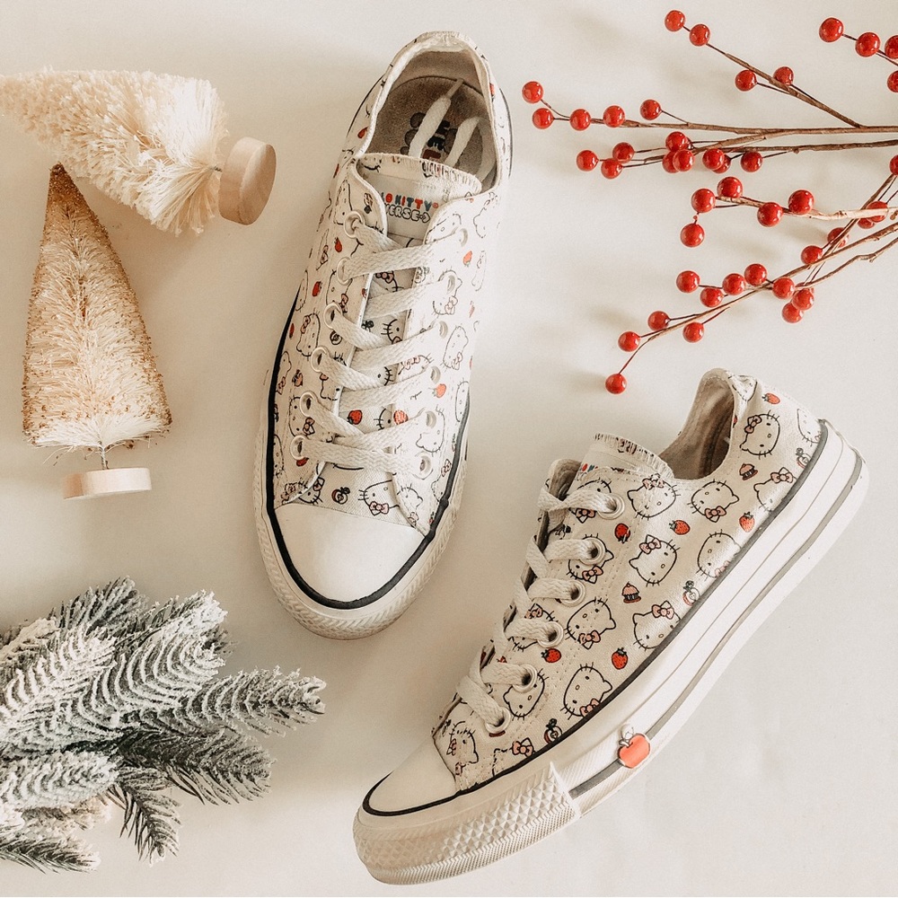 Converse X Hello Kitty Chuck Taylor White All Star Lo… - Gem